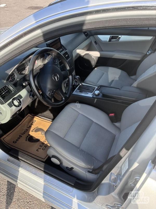 Mercedes-Benz c-320 2008 in Panevezys, with an engine capacity of 3.20 L and mileage of 423 thousand km for 3800 €, photo 9 on AUTOMOTO.COM.LV