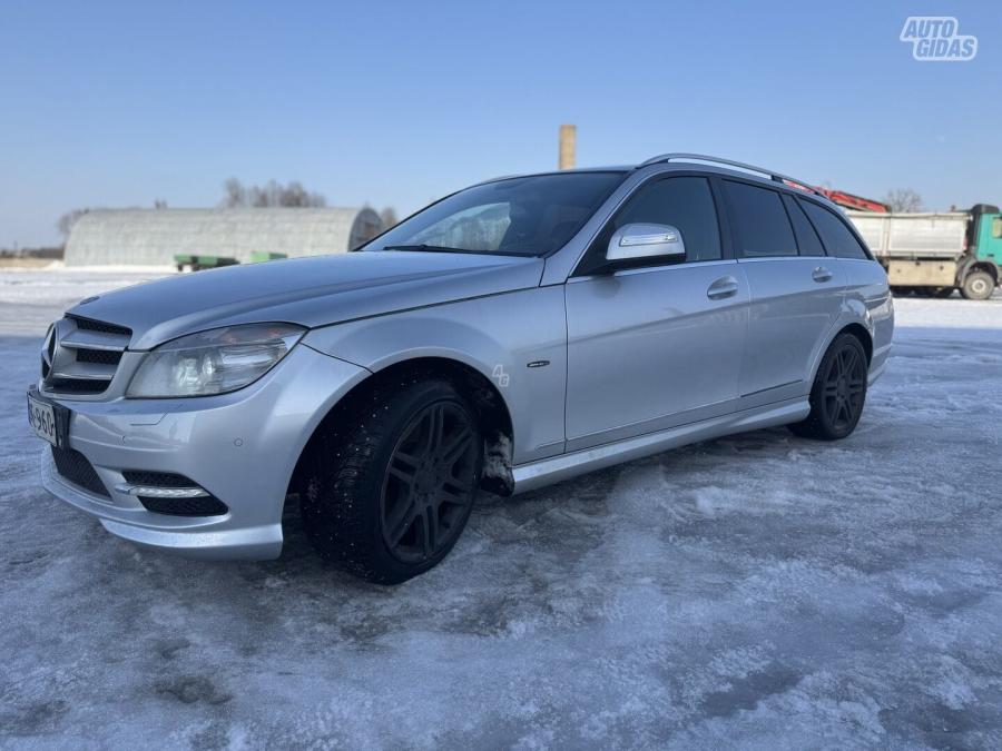 Mercedes-Benz c-320 2009 Kauņa, ar dzinēja tilpumu 3.20 L un nobraukumu 416 tūkst. km par 3700 €, foto 5 vietnē AUTOMOTO.COM.LV