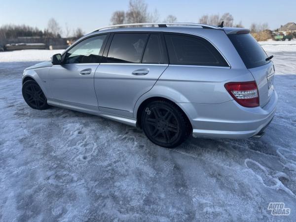 Mercedes-Benz c-320 2009 in Kaunas, with an engine capacity of 3.20 L and mileage of 416 thousand km for 3600 €, photo 6 on AUTOMOTO.COM.LV