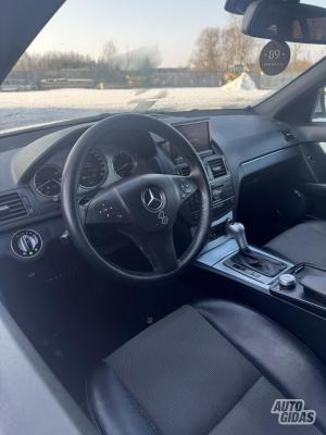 Mercedes-Benz c-320 2009 Kauņa, ar dzinēja tilpumu 3.20 L un nobraukumu 416 tūkst. km par 3700 €, foto 13 vietnē AUTOMOTO.COM.LV