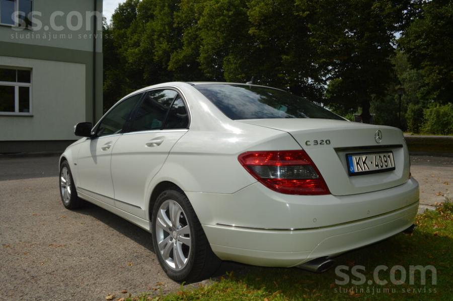 Balts Mercedes-Benz c-320 2007 Cēsis, ar dzinēja tilpumu 3.00 L un nobraukumu 356 tūkst. km par 4600 €, foto 3 vietnē AUTOMOTO.COM.LV