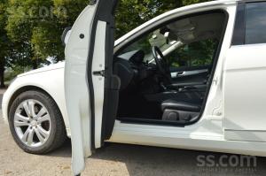 Balts Mercedes-Benz c-320 2007 Cēsis, ar dzinēja tilpumu 3.00 L un nobraukumu 356 tūkst. km par 4600 €, foto 8 vietnē AUTOMOTO.COM.LV