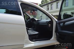 Balts Mercedes-Benz c-320 2007 Cēsis, ar dzinēja tilpumu 3.00 L un nobraukumu 356 tūkst. km par 4600 €, foto 11 vietnē AUTOMOTO.COM.LV