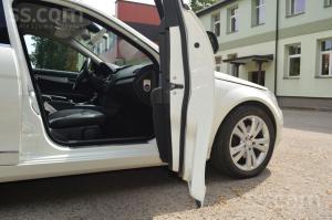 Balts Mercedes-Benz c-320 2007 Cēsis, ar dzinēja tilpumu 3.00 L un nobraukumu 356 tūkst. km par 4600 €, foto 12 vietnē AUTOMOTO.COM.LV