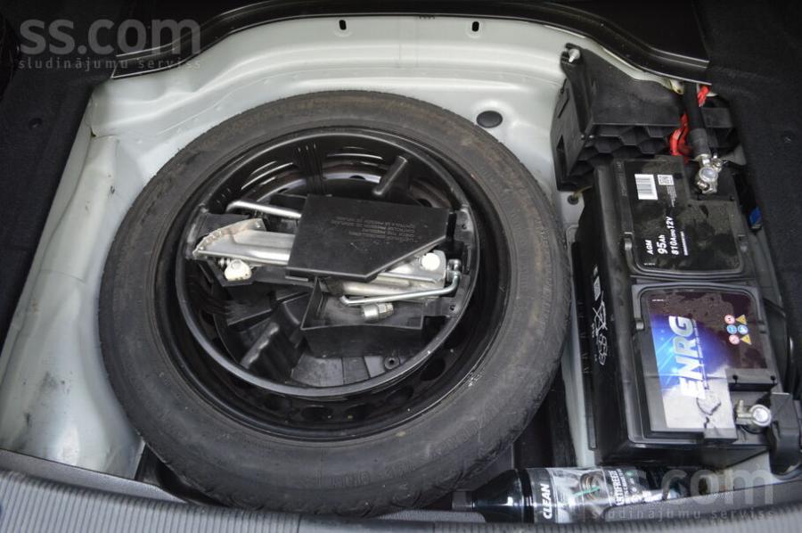 Balts Mercedes-Benz c-320 2007 Cēsis, ar dzinēja tilpumu 3.00 L un nobraukumu 356 tūkst. km par 4600 €, foto 16 vietnē AUTOMOTO.COM.LV
