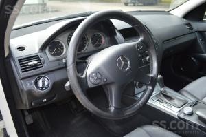 Balts Mercedes-Benz c-320 2007 Cēsis, ar dzinēja tilpumu 3.00 L un nobraukumu 356 tūkst. km par 4600 €, foto 17 vietnē AUTOMOTO.COM.LV