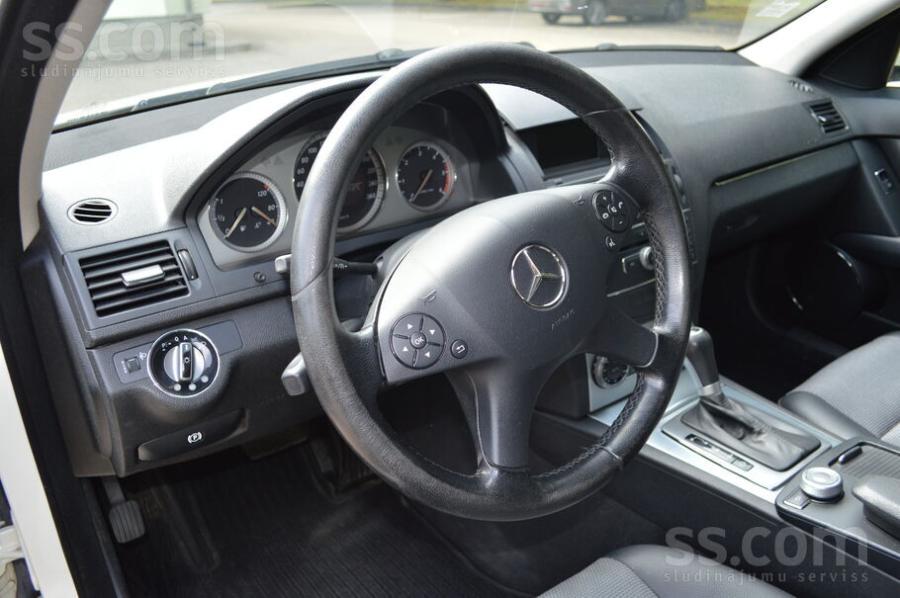 Balts Mercedes-Benz c-320 2007 Cēsis, ar dzinēja tilpumu 3.00 L un nobraukumu 356 tūkst. km par 4600 €, foto 17 vietnē AUTOMOTO.COM.LV