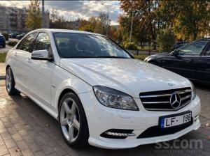 White Mercedes-Benz c-320 2008 in Ludza, with an engine capacity of 3.00 L and mileage of 240 thousand km for 6100 €, photo  on AUTOMOTO.COM.LV
