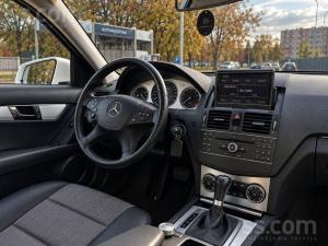 Balts Mercedes-Benz c-320 2008 Ludza, ar dzinēja tilpumu 3.00 L un nobraukumu 240 tūkst. km par 6100 €, foto 5 vietnē AUTOMOTO.COM.LV