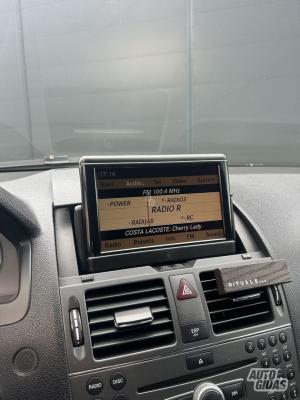 Белый Мерседес Ц 320 2009 в Каунас, объемом двигателя 3.00 л и пробегом 411 тыс. км за 5200 €, фото 19 на AUTOMOTO.COM.LV
