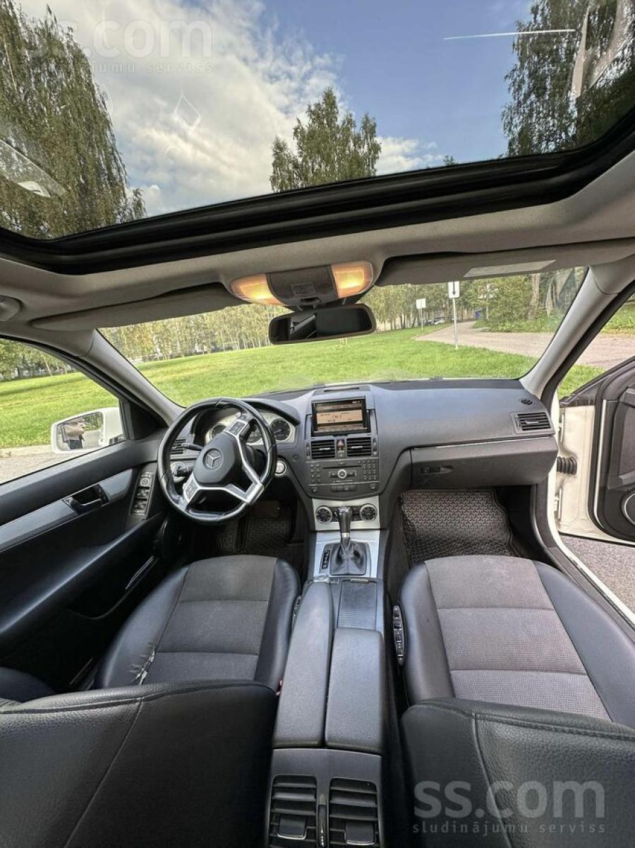 White Mercedes-Benz c-320 2009 in Riga, with an engine capacity of 3.00 L and mileage of 303 thousand km for 6100 €, photo 8 on AUTOMOTO.COM.LV