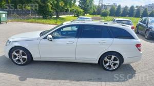 Белый Мерседес Ц 320 2008 в Рига, объемом двигателя 3.00 л и пробегом 419 тыс. км за 2500 €, фото 8 на AUTOMOTO.COM.LV