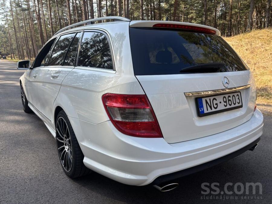 Balts Mercedes-Benz c-320 2009 Rīga, ar dzinēja tilpumu 3.00 L un nobraukumu 318 tūkst. km par 6700 €, foto 3 vietnē AUTOMOTO.COM.LV