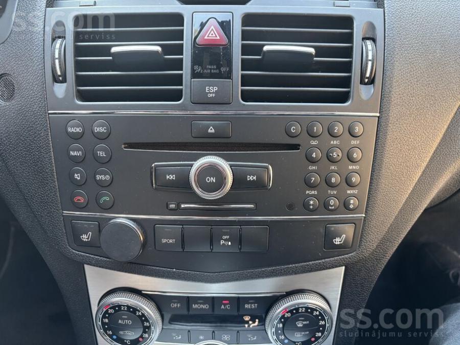 Balts Mercedes-Benz c-320 2009 Rīga, ar dzinēja tilpumu 3.00 L un nobraukumu 318 tūkst. km par 6700 €, foto 16 vietnē AUTOMOTO.COM.LV
