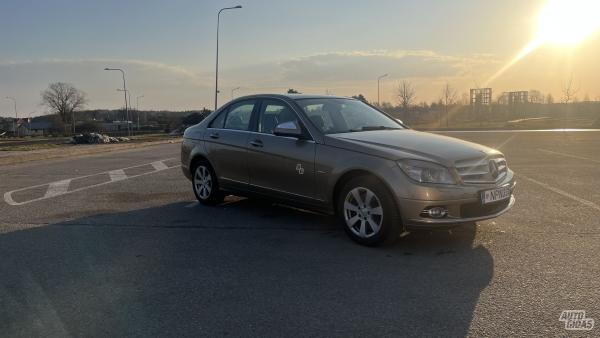 Dzeltens Mercedes-Benz c-320 2007 Molėtai, ar dzinēja tilpumu 3.00 L un nobraukumu 317 tūkst. km par 3150 €, foto 2 vietnē AUTOMOTO.COM.LV