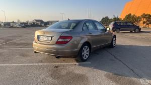 Yellow Mercedes-Benz c-320 2007 in Moletai, with an engine capacity of 3.00 L and mileage of 317 thousand km for 3150 €, photo 5 on AUTOMOTO.COM.LV