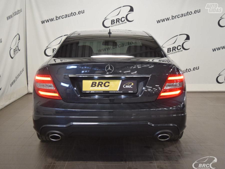 Black Mercedes-Benz C 350 2012 in Riga, with an engine capacity of 3.50 L and mileage of 202 thousand km for 10900 €, photo 27 on AUTOMOTO.COM.LV