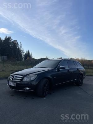 Melns Mercedes-Benz C 350 2008 Ogre, ar dzinēja tilpumu 3.00 L un nobraukumu 406 tūkst. km par 3950 €, foto 1 vietnē AUTOMOTO.COM.LV