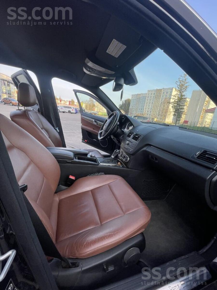 Melns Mercedes-Benz C 350 2008 Ogre, ar dzinēja tilpumu 3.00 L un nobraukumu 406 tūkst. km par 3950 €, foto 7 vietnē AUTOMOTO.COM.LV