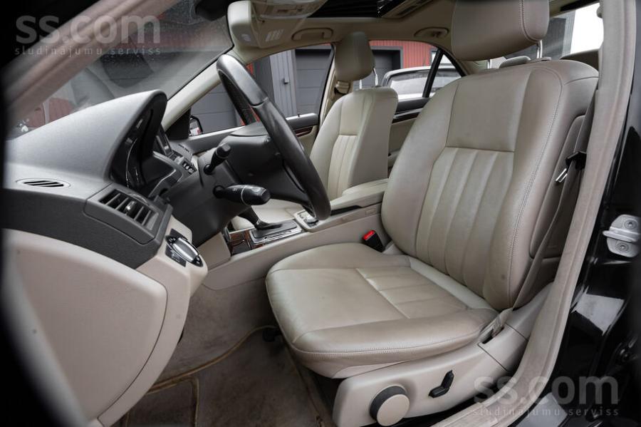 Черный Мерседес Ц 350 2009 в Елгава, объемом двигателя 3.00 л и пробегом 209 тыс. км за 4700 €, фото 9 на AUTOMOTO.COM.LV