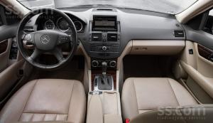Черный Мерседес Ц 350 2009 в Елгава, объемом двигателя 3.00 л и пробегом 209 тыс. км за 4700 €, фото 11 на AUTOMOTO.COM.LV