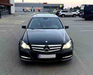 Черный Мерседес Ц 350 2011 в Каунас, объемом двигателя 2.99 л и пробегом 183 тыс. км за 11300 €, фото  на AUTOMOTO.COM.LV