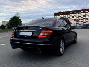 Черный Мерседес Ц 350 2011 в Каунас, объемом двигателя 2.99 л и пробегом 183 тыс. км за 11300 €, фото 6 на AUTOMOTO.COM.LV
