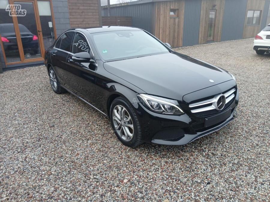 Black Mercedes-Benz C 350 2015 in Klaipeda, with an engine capacity of 2.00 L and mileage of 178 thousand km for 16290 €, photo 3 on AUTOMOTO.COM.LV