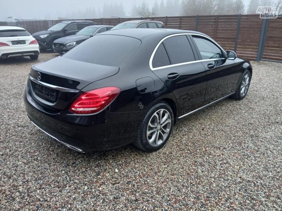 Black Mercedes-Benz C 350 2015 in Klaipeda, with an engine capacity of 2.00 L and mileage of 178 thousand km for 16290 €, photo 7 on AUTOMOTO.COM.LV