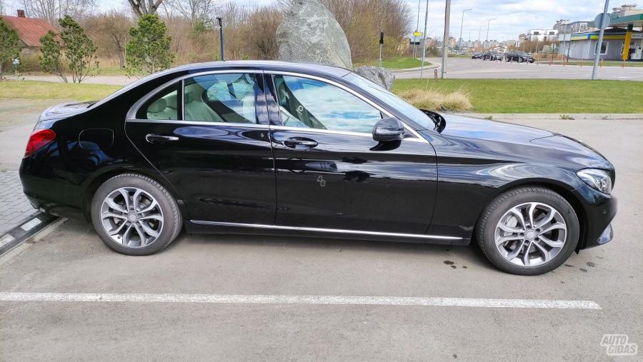 Melns Mercedes-Benz C 350 2015 Kauņa, ar dzinēja tilpumu 2.00 L un nobraukumu 172 tūkst. km par 14900 €, foto 9 vietnē AUTOMOTO.COM.LV