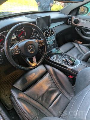 Melns Mercedes-Benz C 350 2015 Rīga, ar dzinēja tilpumu 2.00 L un nobraukumu 188 tūkst. km par 9700 €, foto 4 vietnē AUTOMOTO.COM.LV
