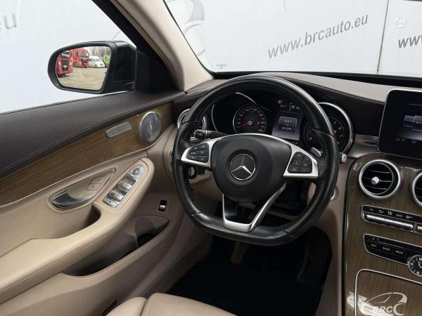 Black Mercedes-Benz C 350 2015 in Klaipeda, with an engine capacity of 1.99 L and mileage of 261 thousand km for 13900 €, photo 9 on AUTOMOTO.COM.LV