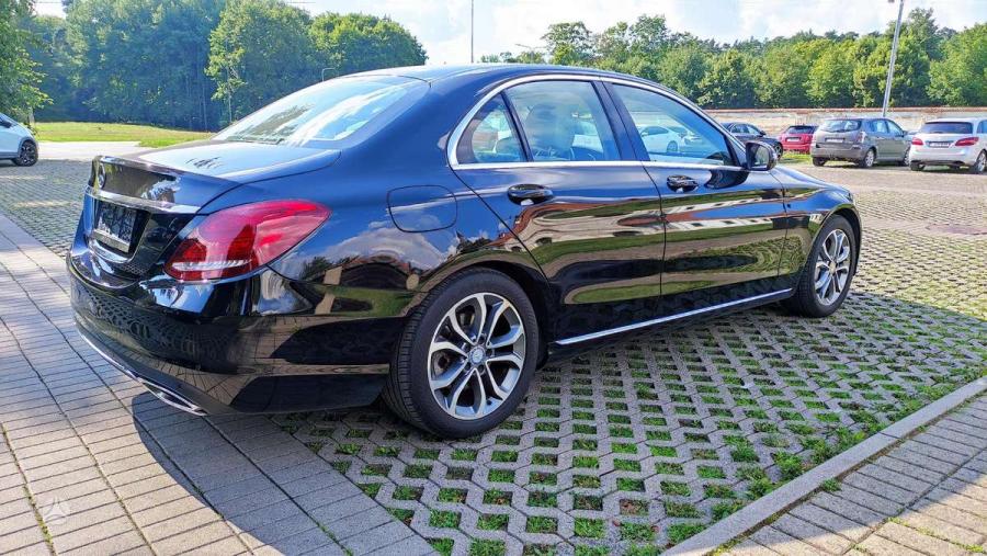 Melns Mercedes-Benz C 350 2015 Kauņa, ar dzinēja tilpumu 1.99 L un nobraukumu 173 tūkst. km par 13500 €, foto 9 vietnē AUTOMOTO.COM.LV