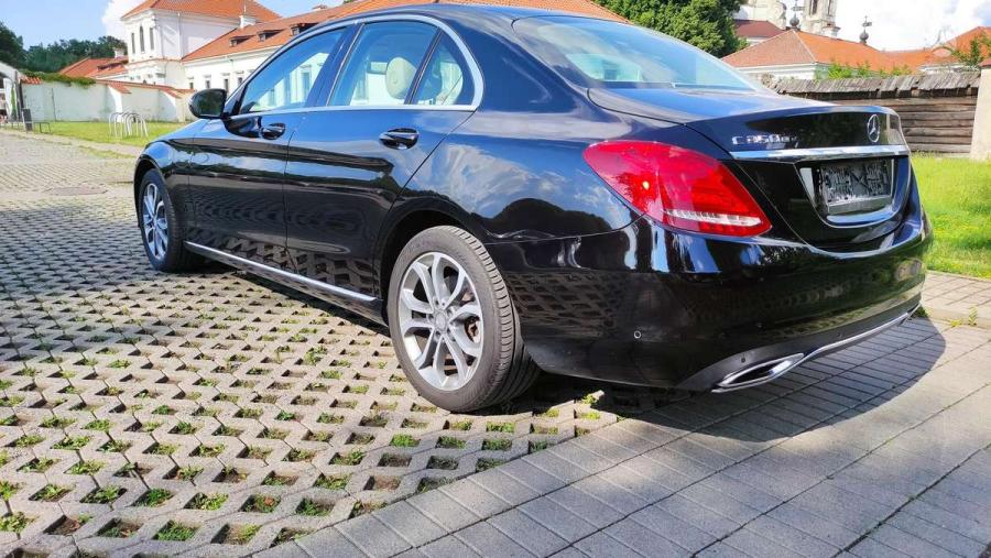 Melns Mercedes-Benz C 350 2015 Kauņa, ar dzinēja tilpumu 1.99 L un nobraukumu 173 tūkst. km par 13500 €, foto 11 vietnē AUTOMOTO.COM.LV