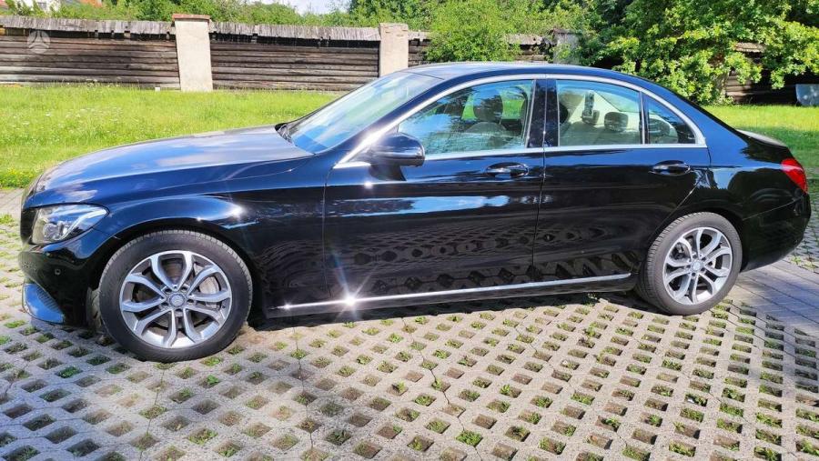 Melns Mercedes-Benz C 350 2015 Kauņa, ar dzinēja tilpumu 1.99 L un nobraukumu 173 tūkst. km par 13500 €, foto 13 vietnē AUTOMOTO.COM.LV