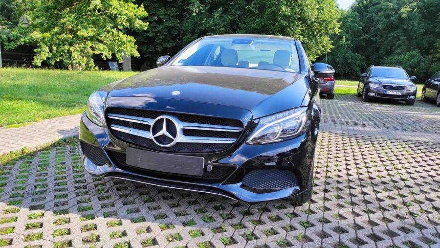 Melns Mercedes-Benz C 350 2015 Kauņa, ar dzinēja tilpumu 1.99 L un nobraukumu 173 tūkst. km par 13500 €, foto 14 vietnē AUTOMOTO.COM.LV
