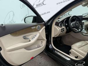 Black Mercedes-Benz C 350 2015 in Klaipeda, with an engine capacity of 1.99 L and mileage of 261 thousand km for 13400 €, photo 24 on AUTOMOTO.COM.LV