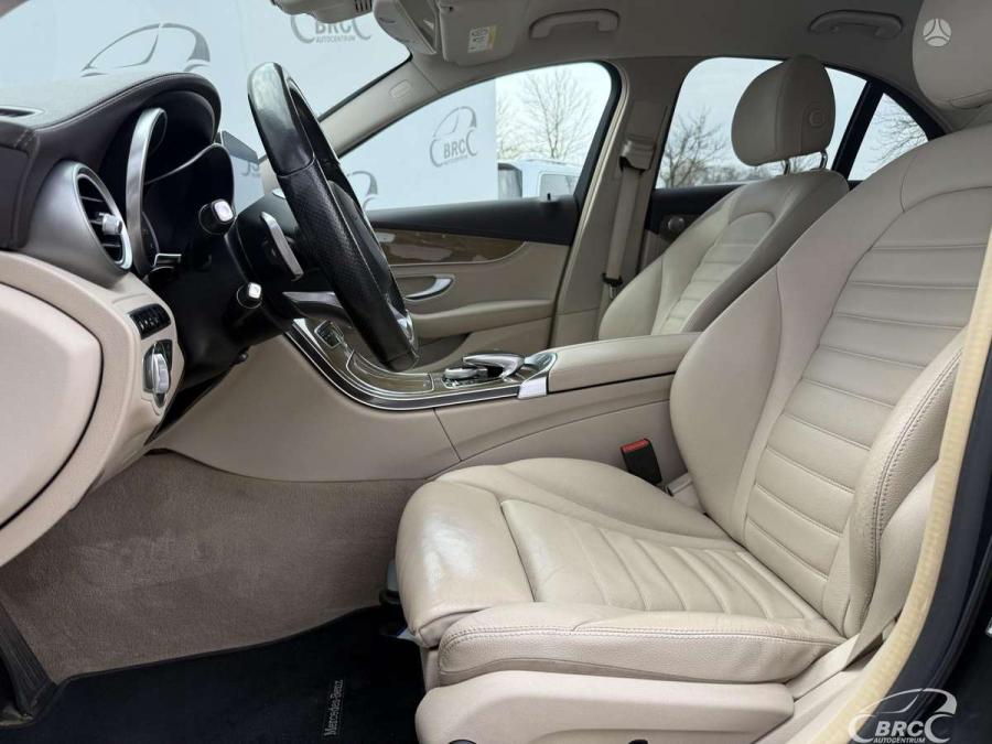 Black Mercedes-Benz C 350 2015 in Klaipeda, with an engine capacity of 1.99 L and mileage of 261 thousand km for 13400 €, photo 27 on AUTOMOTO.COM.LV