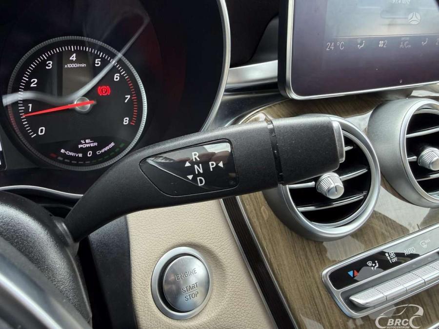 Black Mercedes-Benz C 350 2015 in Klaipeda, with an engine capacity of 1.99 L and mileage of 261 thousand km for 13400 €, photo 31 on AUTOMOTO.COM.LV
