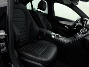 Melns Mercedes-Benz C 350 2017 Avižieniai, ar dzinēja tilpumu 2.00 L un nobraukumu 108 tūkst. km par 16450 €, foto 14 vietnē AUTOMOTO.COM.LV