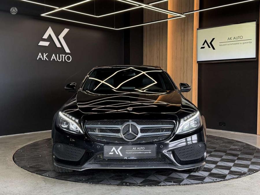 Black Mercedes-Benz C 350 2018 in Kaunas, with an engine capacity of 1.99 L and mileage of 156 thousand km for 17490 €, photo 5 on AUTOMOTO.COM.LV