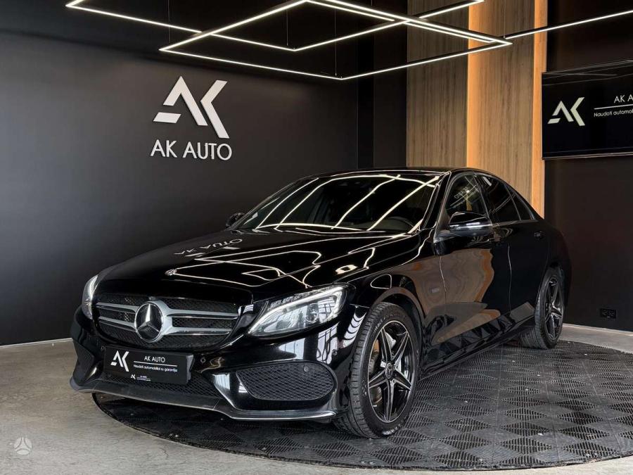 Black Mercedes-Benz C 350 2018 in Kaunas, with an engine capacity of 1.99 L and mileage of 156 thousand km for 17490 €, photo 6 on AUTOMOTO.COM.LV