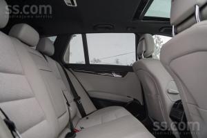 Melns Mercedes-Benz C 350 2009 Rīga, ar dzinēja tilpumu 3.00 L un nobraukumu 304 tūkst. km par 6990 €, foto 23 vietnē AUTOMOTO.COM.LV