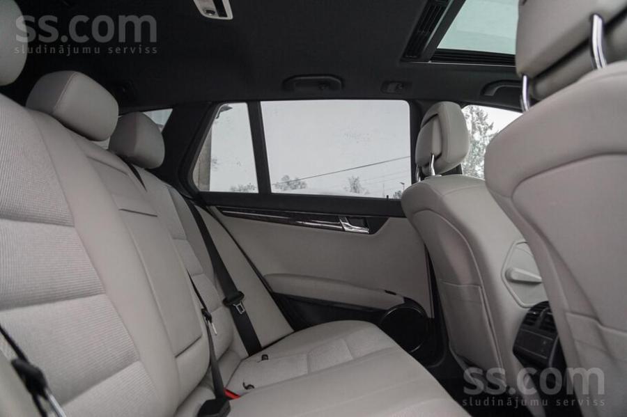 Melns Mercedes-Benz C 350 2009 Rīga, ar dzinēja tilpumu 3.00 L un nobraukumu 304 tūkst. km par 6990 €, foto 23 vietnē AUTOMOTO.COM.LV