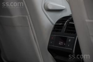Черный Мерседес Ц 350 2009 в Рига, объемом двигателя 3.00 л и пробегом 304 тыс. км за 5990 €, фото 19 на AUTOMOTO.COM.LV