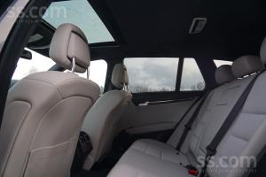 Черный Мерседес Ц 350 2009 в Рига, объемом двигателя 3.00 л и пробегом 304 тыс. км за 5990 €, фото 20 на AUTOMOTO.COM.LV