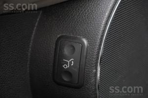 Черный Мерседес Ц 350 2009 в Рига, объемом двигателя 3.00 л и пробегом 304 тыс. км за 5990 €, фото 21 на AUTOMOTO.COM.LV