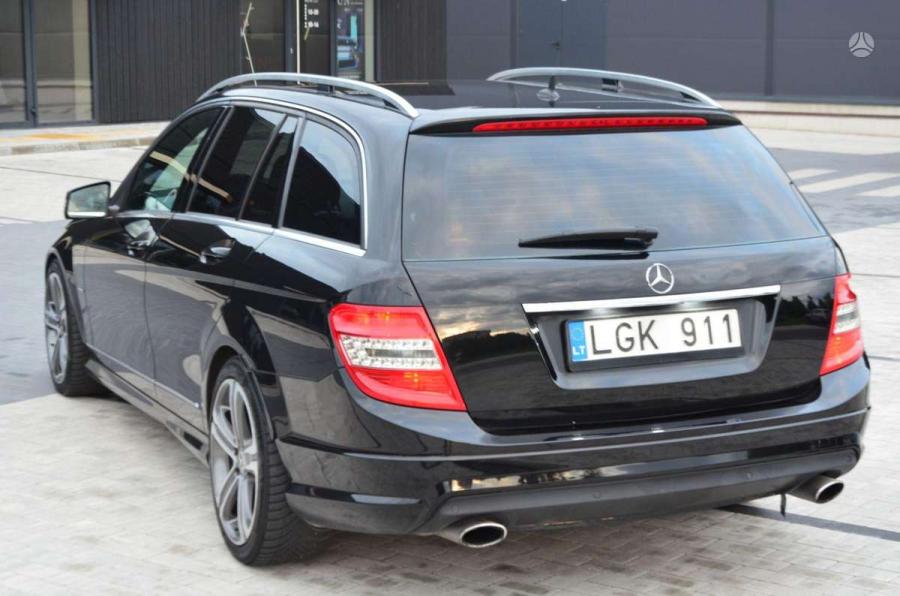 Черный Мерседес Ц 350 2009 в Шяуляй, объемом двигателя 3.00 л и пробегом 295 тыс. км за 4900 €, фото 16 на AUTOMOTO.COM.LV