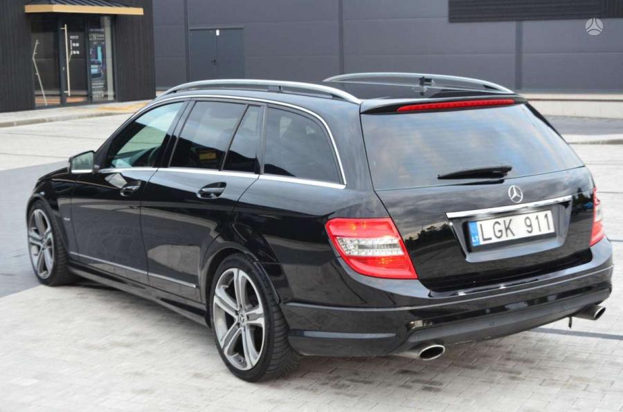 Черный Мерседес Ц 350 2009 в Шяуляй, объемом двигателя 3.00 л и пробегом 295 тыс. км за 4900 €, фото 17 на AUTOMOTO.COM.LV