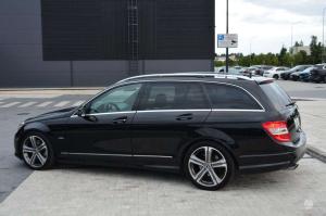 Черный Мерседес Ц 350 2009 в Шяуляй, объемом двигателя 3.00 л и пробегом 295 тыс. км за 4900 €, фото 20 на AUTOMOTO.COM.LV